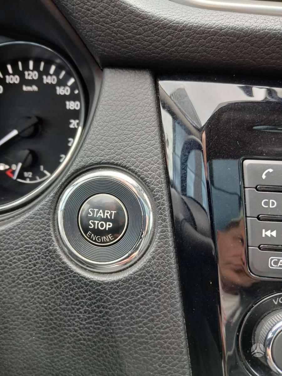 Pelēks Nissan Qashqai 2016 Kauņa, ar dzinēja tilpumu 1.60 L un nobraukumu 117 tūkst. km par 10500 €, foto 24 vietnē AUTOMOTO.COM.LV