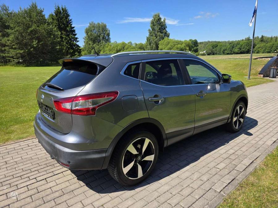 Grey Nissan Qashqai 2016 in Telschi, with an engine capacity of 1.20 L and mileage of 231 thousand km for 8700 €, photo 10 on AUTOMOTO.COM.LV