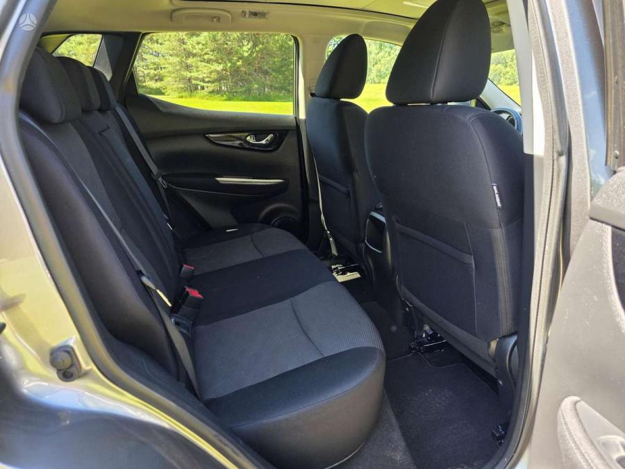 Grey Nissan Qashqai 2016 in Telschi, with an engine capacity of 1.20 L and mileage of 231 thousand km for 8700 €, photo 29 on AUTOMOTO.COM.LV