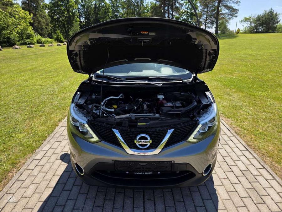 Grey Nissan Qashqai 2016 in Telschi, with an engine capacity of 1.20 L and mileage of 231 thousand km for 8700 €, photo 44 on AUTOMOTO.COM.LV