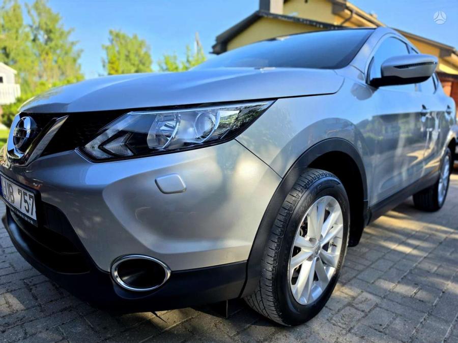 Grey Nissan Qashqai 2016 in Radviliskis, with an engine capacity of 1.20 L and mileage of 84 thousand km for 11200 €, photo 6 on AUTOMOTO.COM.LV