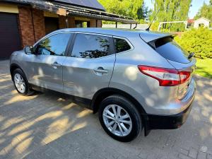 Grey Nissan Qashqai 2016 in Radviliskis, with an engine capacity of 1.20 L and mileage of 84 thousand km for 11200 €, photo 15 on AUTOMOTO.COM.LV