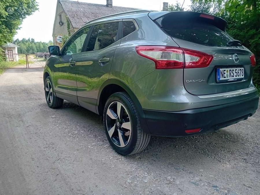 Pelēks Nissan Qashqai 2016 Utena, ar dzinēja tilpumu 1.60 L un nobraukumu 232 tūkst. km par 7500 €, foto 5 vietnē AUTOMOTO.COM.LV