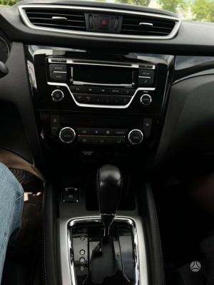 Pelēks Nissan Qashqai 2016 Kauņa, ar dzinēja tilpumu 1.20 L un nobraukumu 167 tūkst. km par 8990 €, foto 16 vietnē AUTOMOTO.COM.LV