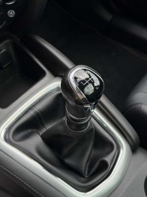 Pelēks Nissan Qashqai 2016 Viļņa, ar dzinēja tilpumu 1.20 L un nobraukumu 56 tūkst. km par 8900 €, foto 25 vietnē AUTOMOTO.COM.LV