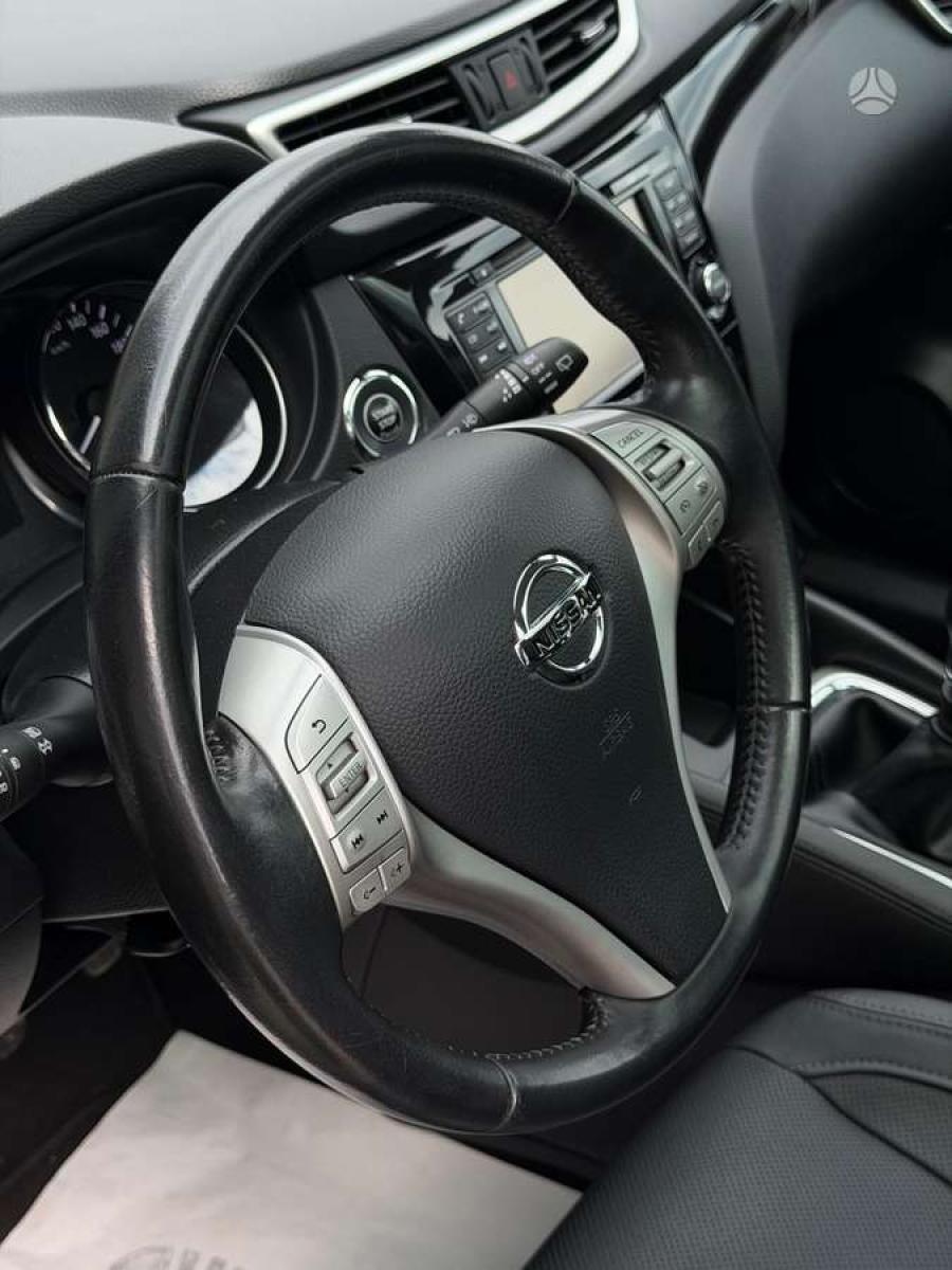 Pelēks Nissan Qashqai 2016 Viļņa, ar dzinēja tilpumu 1.20 L un nobraukumu 56 tūkst. km par 8900 €, foto 26 vietnē AUTOMOTO.COM.LV