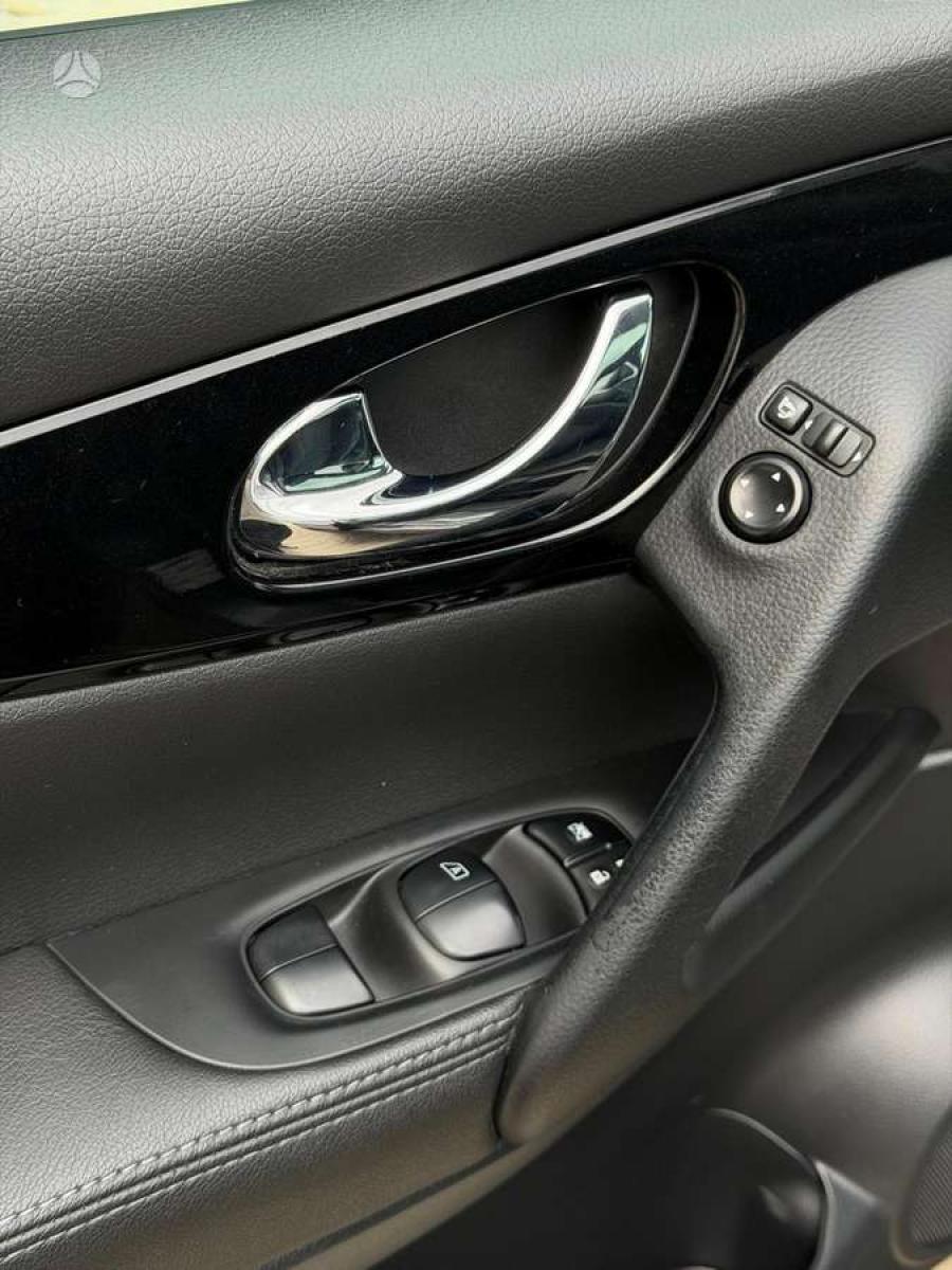 Pelēks Nissan Qashqai 2016 Viļņa, ar dzinēja tilpumu 1.20 L un nobraukumu 56 tūkst. km par 8900 €, foto 29 vietnē AUTOMOTO.COM.LV