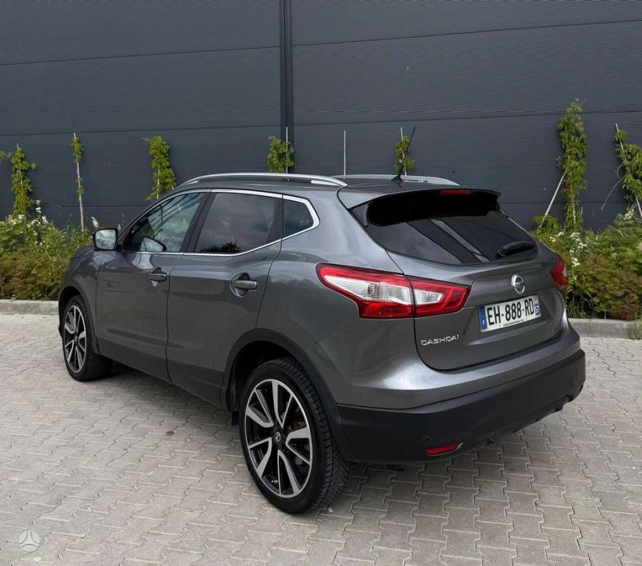Pelēks Nissan Qashqai 2016 Viļņa, ar dzinēja tilpumu 1.20 L un nobraukumu 56 tūkst. km par 8900 €, foto 33 vietnē AUTOMOTO.COM.LV