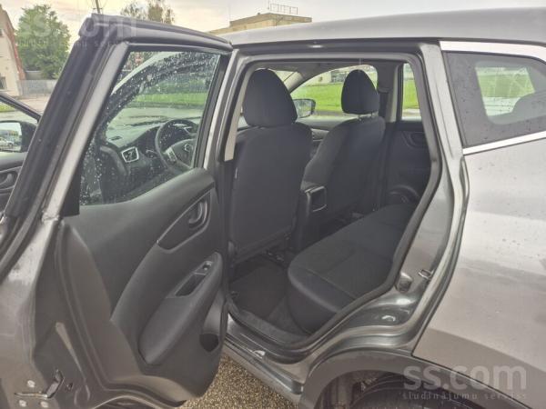 Grey Nissan Qashqai 2016 in Ogre, with an engine capacity of 1.50 L and mileage of 115 thousand km for 9400 €, photo 5 on AUTOMOTO.COM.LV