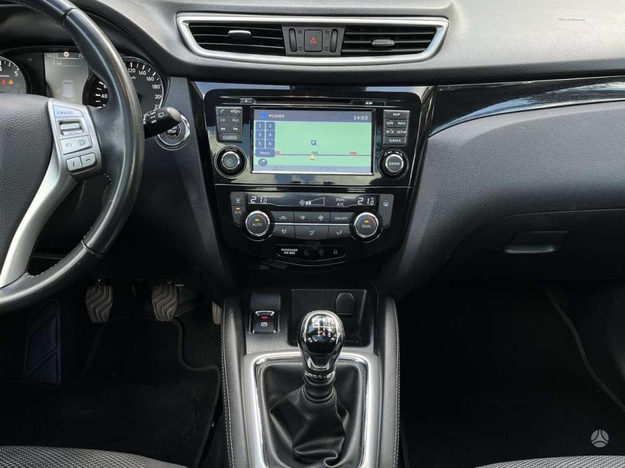 Pelēks Nissan Qashqai 2016 Tauragė, ar dzinēja tilpumu 1.20 L un nobraukumu 100 tūkst. km par 7350 €, foto 13 vietnē AUTOMOTO.COM.LV