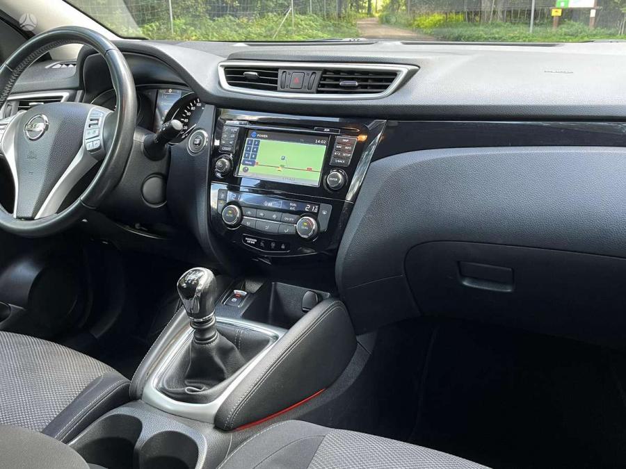 Pelēks Nissan Qashqai 2016 Tauragė, ar dzinēja tilpumu 1.20 L un nobraukumu 100 tūkst. km par 7350 €, foto 15 vietnē AUTOMOTO.COM.LV
