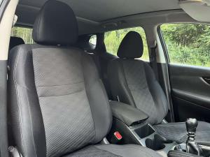Pelēks Nissan Qashqai 2016 Tauragė, ar dzinēja tilpumu 1.20 L un nobraukumu 100 tūkst. km par 7350 €, foto 19 vietnē AUTOMOTO.COM.LV