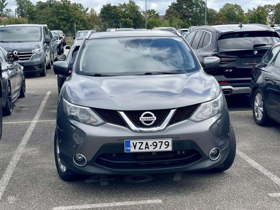 Grey Nissan Qashqai 2016 in Vilnius, with an engine capacity of 1.20 L and mileage of 116 thousand km for 5250 €, photo 3 on AUTOMOTO.COM.LV