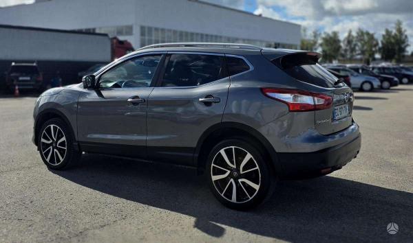 Nissan Qashqai 2016 in Marijampole on AUTOMOTO.COM.LV Grey Nissan Qashqai 2016 in Marijampole, with an engine capacity of 1.60 L and mileage of 202 thousand km for 8500 €, photo 6 on AUTOMOTO.COM.LV