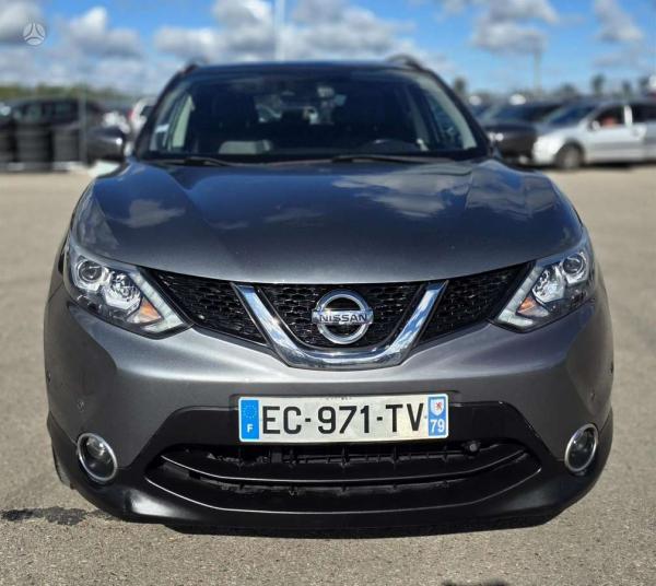 Nissan Qashqai 2016 in Marijampole on AUTOMOTO.COM.LV Grey Nissan Qashqai 2016 in Marijampole, with an engine capacity of 1.60 L and mileage of 202 thousand km for 8500 €, photo 11 on AUTOMOTO.COM.LV