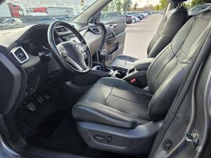 Grey Nissan Qashqai 2016 in Marijampole, with an engine capacity of 1.60 L and mileage of 202 thousand km for 8500 €, photo 14 on AUTOMOTO.COM.LV