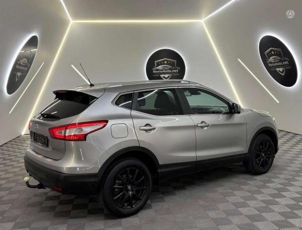 Nissan Qashqai 2016 in Marijampole on AUTOMOTO.COM.LV Grey Nissan Qashqai 2016 in Marijampole, with an engine capacity of 1.62 L and mileage of 108 thousand km for 11650 €, photo 9 on AUTOMOTO.COM.LV