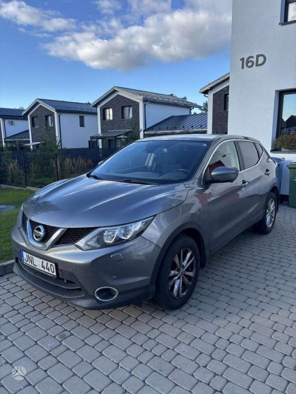 Nissan Qashqai 2016 Viļņa vietnē Pelēks Nissan Qashqai 2016 Viļņa, ar dzinēja tilpumu 1.20 L un nobraukumu 196 tūkst. km par 5250 €, foto 1 vietnē AUTOMOTO.COM.LV