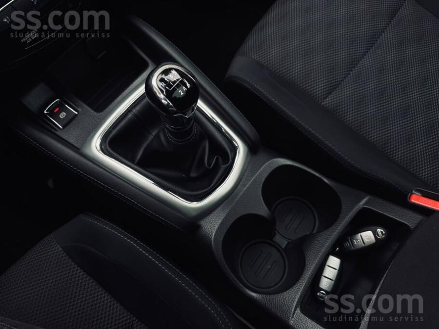 Pelēks Nissan Qashqai 2016 Cēsis, ar dzinēja tilpumu 1.20 L un nobraukumu 0 tūkst. km par 9990 €, foto 21 vietnē AUTOMOTO.COM.LV
