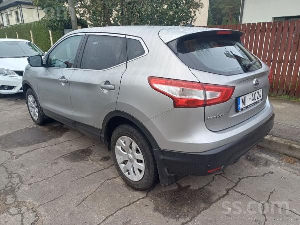Nissan Qashqai 2016 RÄ«ga vietnÄ PelÄks Nissan Qashqai 2016 RÄ«ga, ar dzinÄja tilpumu 1.60 L un nobraukumu 179 tÅ«kst. km par 6900 ā¬, foto 3 vietnÄ AUTOMOTO.COM.LV