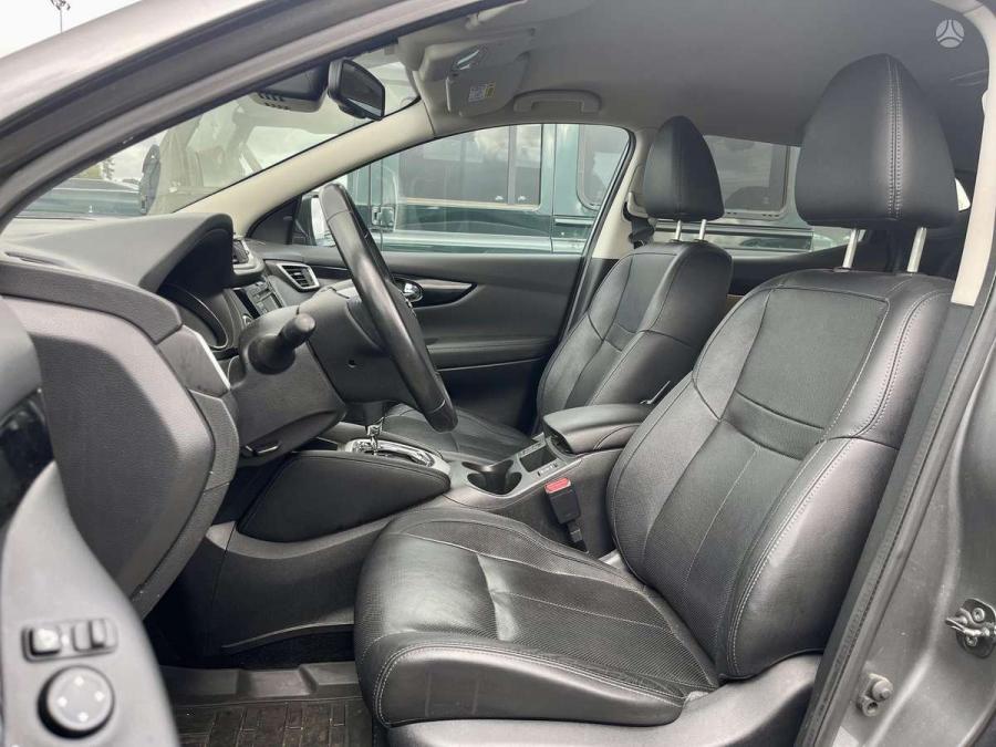 Pelēks Nissan Qashqai 2016 Viļņa, ar dzinēja tilpumu 1.20 L un nobraukumu 116 tūkst. km par 5000 €, foto 13 vietnē AUTOMOTO.COM.LV