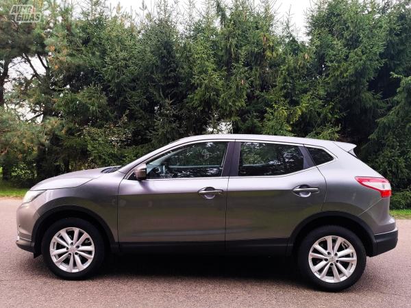 Nissan Qashqai 2016 in Mazeikiai on AUTOMOTO.COM.LV Grey Nissan Qashqai 2016 in Mazeikiai, with an engine capacity of 1.60 L and mileage of 196 thousand km for 8800 €, photo 9 on AUTOMOTO.COM.LV