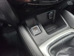 Grey Nissan Qashqai 2016 in Vilnius, with an engine capacity of 1.60 L and mileage of 203 thousand km for 8400 €, photo 11 on AUTOMOTO.COM.LV