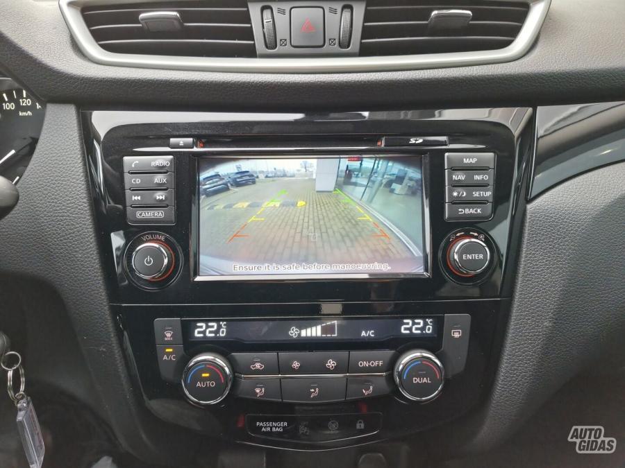 Grey Nissan Qashqai 2016 in Vilnius, with an engine capacity of 1.60 L and mileage of 203 thousand km for 8400 €, photo 12 on AUTOMOTO.COM.LV