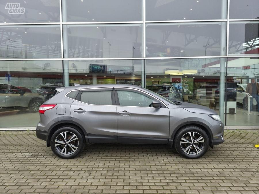 Grey Nissan Qashqai 2016 in Vilnius, with an engine capacity of 1.60 L and mileage of 203 thousand km for 8400 €, photo 20 on AUTOMOTO.COM.LV