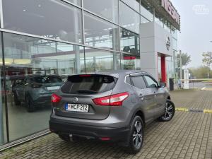 Grey Nissan Qashqai 2016 in Vilnius, with an engine capacity of 1.60 L and mileage of 203 thousand km for 8400 €, photo 21 on AUTOMOTO.COM.LV