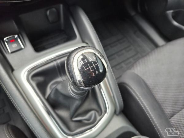 Nissan Qashqai 2016 Viļņa vietnē Pelēks Nissan Qashqai 2016 Viļņa, ar dzinēja tilpumu 1.60 L un nobraukumu 203 tūkst. km par 8400 €, foto 4 vietnē AUTOMOTO.COM.LV