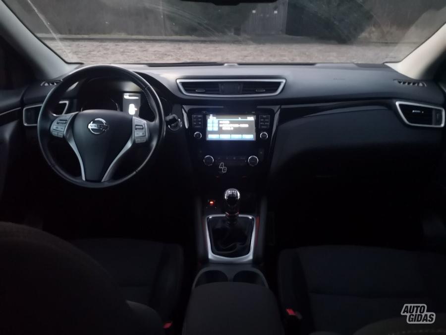 Pelēks Nissan Qashqai 2017 Telšiai, ar dzinēja tilpumu 1.20 L un nobraukumu 154 tūkst. km par 9550 €, foto 7 vietnē AUTOMOTO.COM.LV