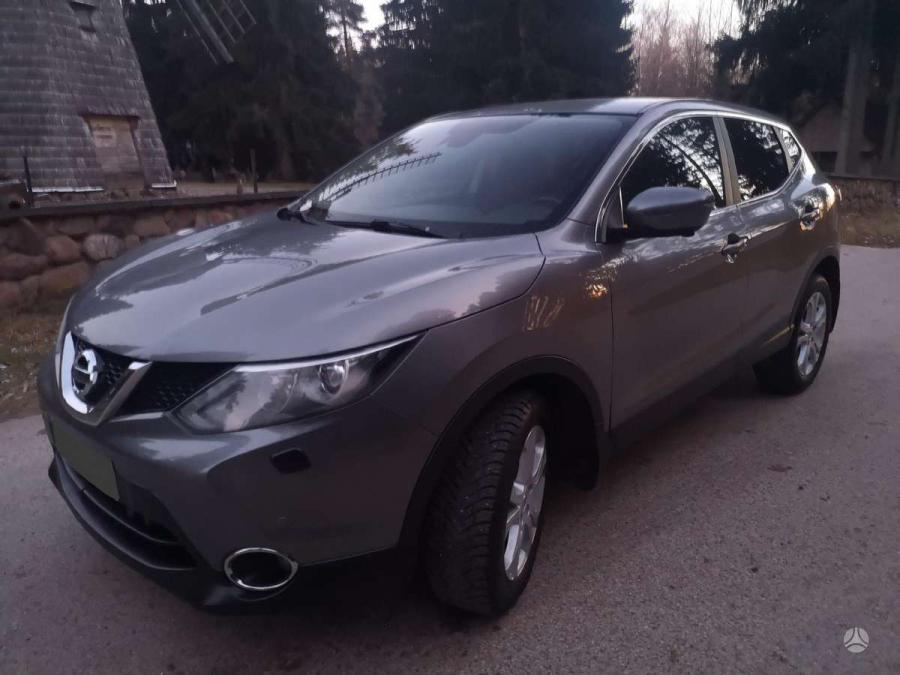 Pelēks Nissan Qashqai 2017 Telšiai, ar dzinēja tilpumu 1.20 L un nobraukumu 154 tūkst. km par 8750 €, foto 2 vietnē AUTOMOTO.COM.LV