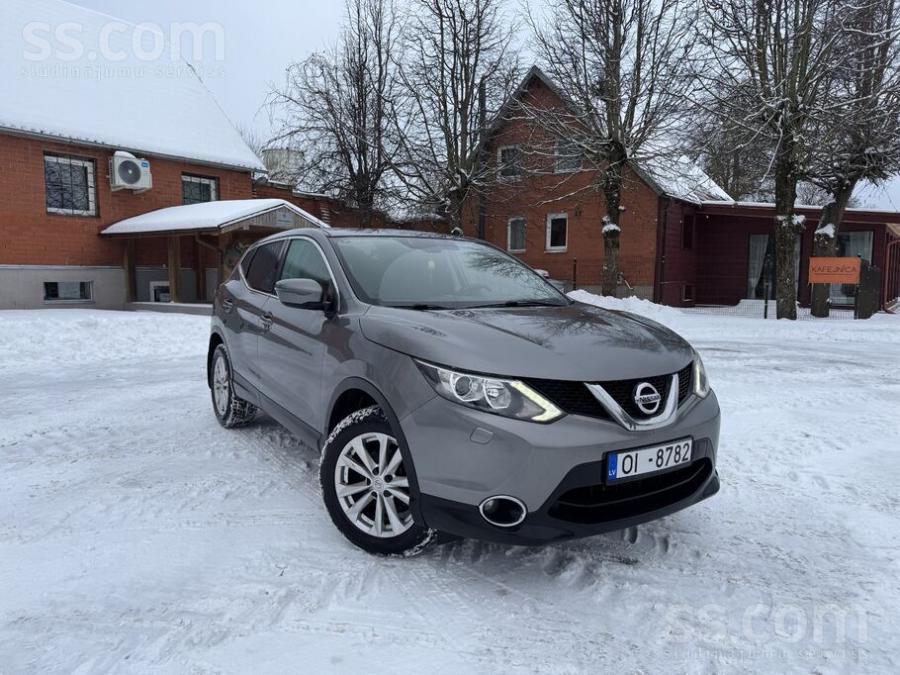 Pelēks Nissan Qashqai 2017 Ogre, ar dzinēja tilpumu 1.50 L un nobraukumu 215 tūkst. km par 8900 €, foto 1 vietnē AUTOMOTO.COM.LV