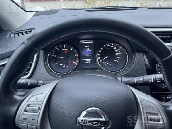 Grey Nissan Qashqai 2017 in Ogre, with an engine capacity of 1.50 L and mileage of 215 thousand km for 8900 €, photo 7 on AUTOMOTO.COM.LV