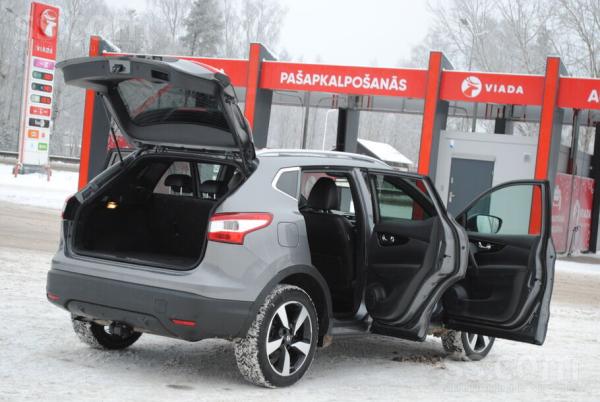 Pelēks Nissan Qashqai 2017 Rīga, ar dzinēja tilpumu 1.20 L un nobraukumu 134 tūkst. km par 9990 €, foto 7 vietnē AUTOMOTO.COM.LV