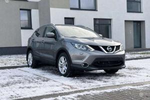 Pelēks Nissan Qashqai 2017 Viļņa, ar dzinēja tilpumu 1.20 L un nobraukumu 119 tūkst. km par 6000 €, foto  vietnē AUTOMOTO.COM.LV