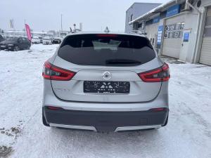 Grey Nissan Qashqai 2017 in Marijampole, with an engine capacity of 1.20 L and mileage of 129 thousand km for 11700 €, photo 5 on AUTOMOTO.COM.LV
