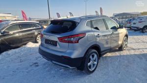 Grey Nissan Qashqai 2017 in Marijampole, with an engine capacity of 1.20 L and mileage of 129 thousand km for 11700 €, photo 8 on AUTOMOTO.COM.LV