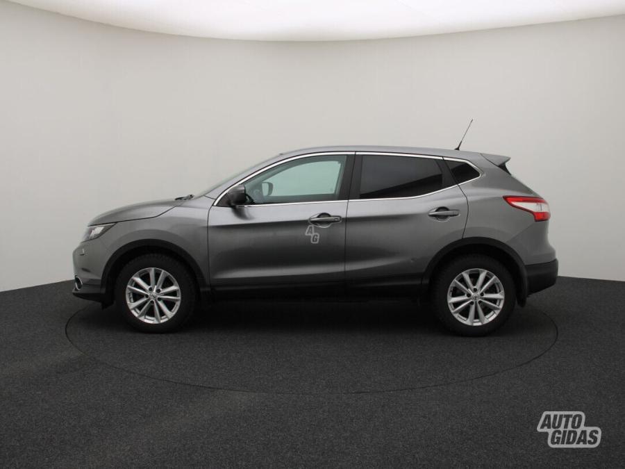 Grey Nissan Qashqai 2017 in Vilnius, with an engine capacity of 1.50 L and mileage of 216 thousand km for 9699 €, photo 6 on AUTOMOTO.COM.LV