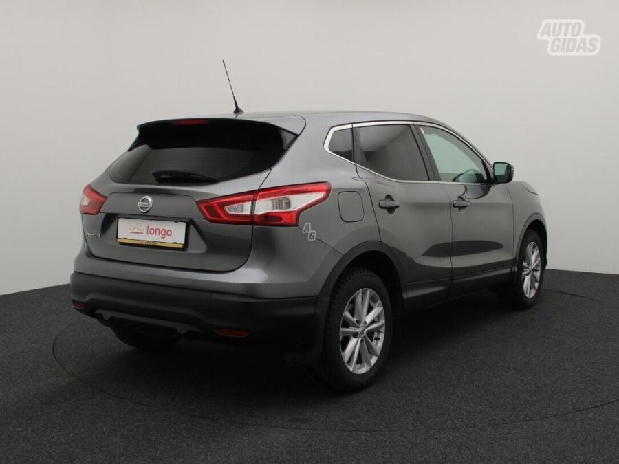 Grey Nissan Qashqai 2017 in Vilnius, with an engine capacity of 1.50 L and mileage of 216 thousand km for 9699 €, photo 8 on AUTOMOTO.COM.LV