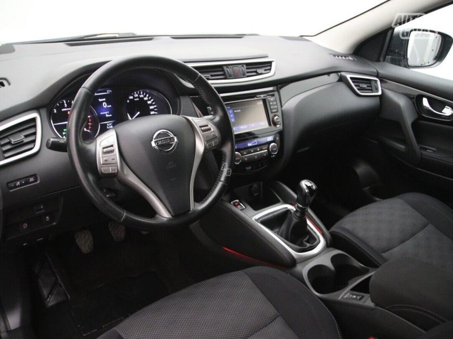 Grey Nissan Qashqai 2017 in Vilnius, with an engine capacity of 1.50 L and mileage of 216 thousand km for 9699 €, photo 16 on AUTOMOTO.COM.LV
