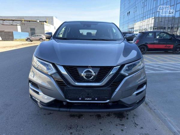Pelēks Nissan Qashqai 2017 Kauņa, ar dzinēja tilpumu 1.50 L un nobraukumu 270 tūkst. km par 9999 €, foto 2 vietnē AUTOMOTO.COM.LV