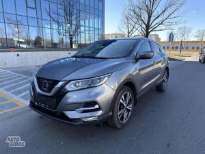 Grey Nissan Qashqai 2017 in Kaunas, with an engine capacity of 1.50 L and mileage of 270 thousand km for 9999 €, photo 4 on AUTOMOTO.COM.LV