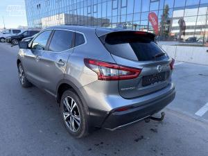 Grey Nissan Qashqai 2017 in Kaunas, with an engine capacity of 1.50 L and mileage of 270 thousand km for 9999 €, photo 7 on AUTOMOTO.COM.LV
