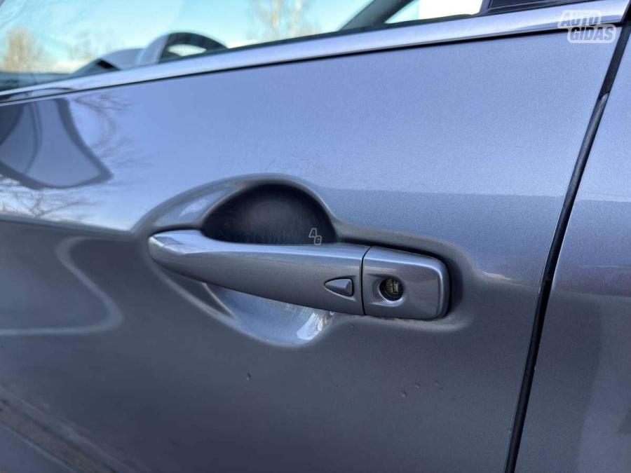 Grey Nissan Qashqai 2017 in Kaunas, with an engine capacity of 1.50 L and mileage of 270 thousand km for 9999 €, photo 12 on AUTOMOTO.COM.LV