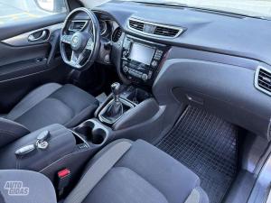Grey Nissan Qashqai 2017 in Kaunas, with an engine capacity of 1.50 L and mileage of 270 thousand km for 9999 €, photo 18 on AUTOMOTO.COM.LV