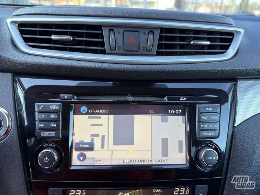 Grey Nissan Qashqai 2017 in Kaunas, with an engine capacity of 1.50 L and mileage of 270 thousand km for 9999 €, photo 28 on AUTOMOTO.COM.LV