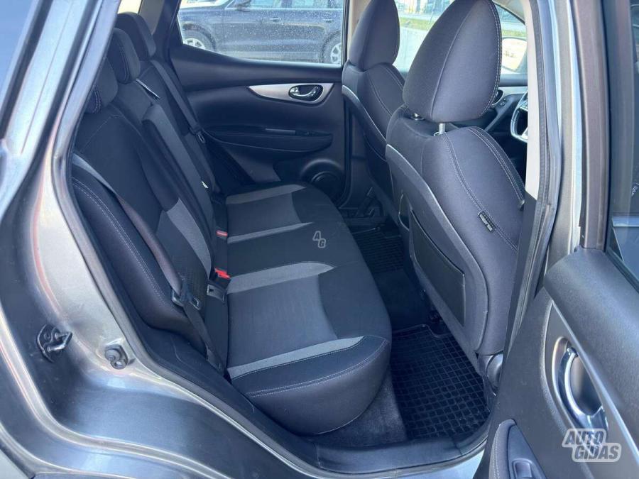 Grey Nissan Qashqai 2017 in Kaunas, with an engine capacity of 1.50 L and mileage of 270 thousand km for 9999 €, photo 36 on AUTOMOTO.COM.LV