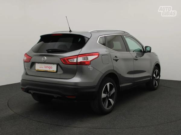 Grey Nissan Qashqai 2017 in Vilnius, with an engine capacity of 1.20 L and mileage of 153 thousand km for 10899 €, photo 8 on AUTOMOTO.COM.LV